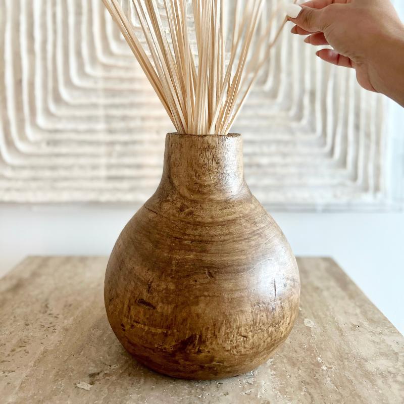Match My Vibe Wooden Vase – MAISON BY TAI